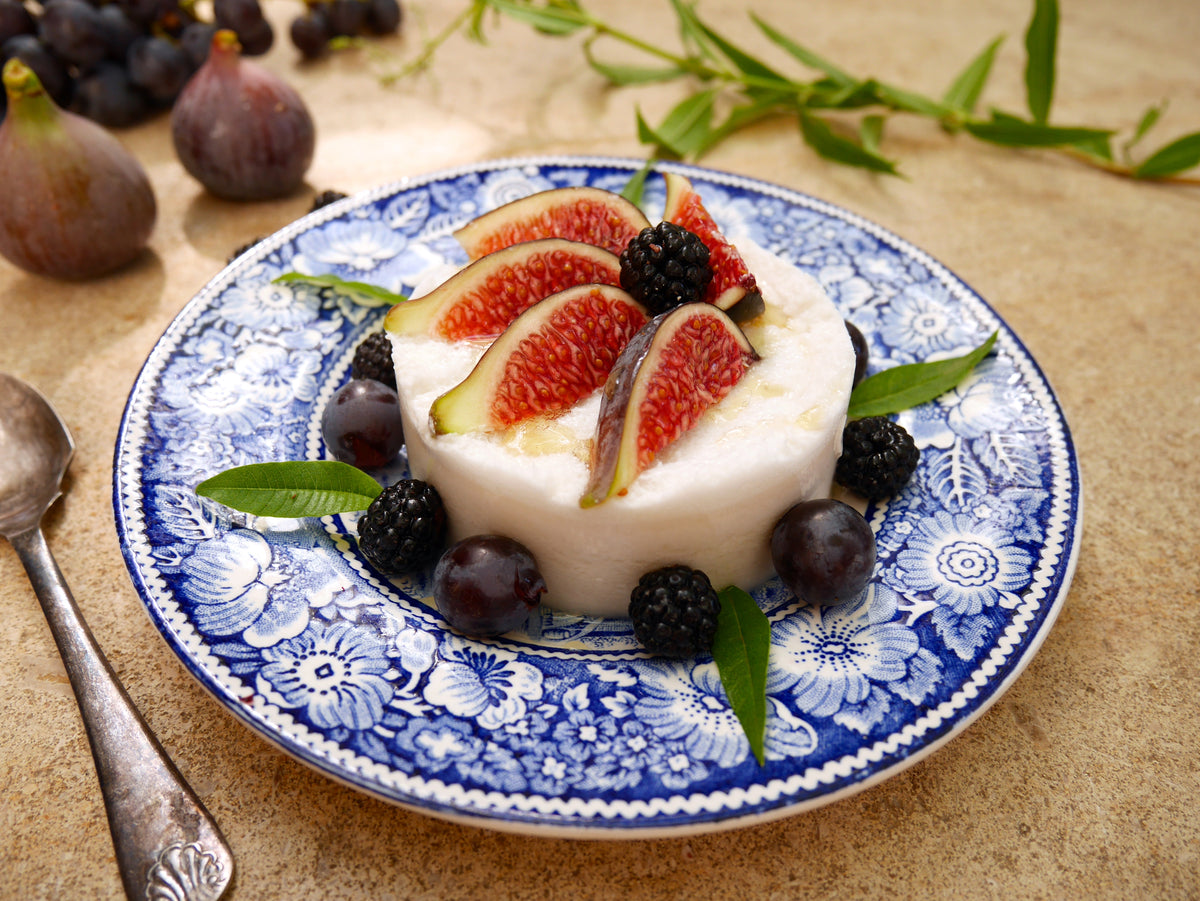 Panacotta with Almond Milk and Basil | Bastide